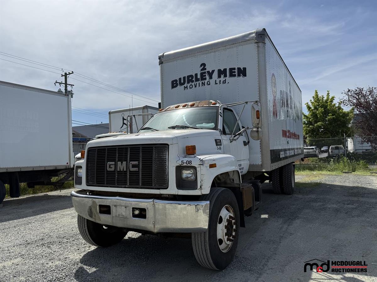 2001 GMC C7500 S/A Box Truck